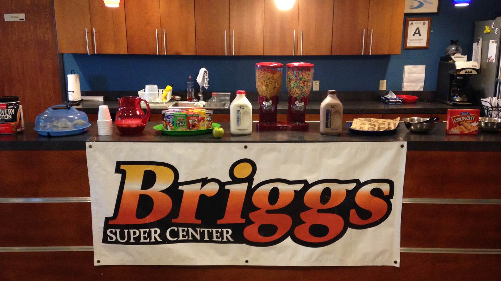 Briggs Breakfast Bar! • USO Kansas